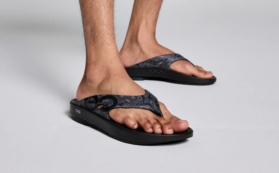 OOFOS Mens OOriginal Sport Sandal Black Water Camo – Island Comfort ...
